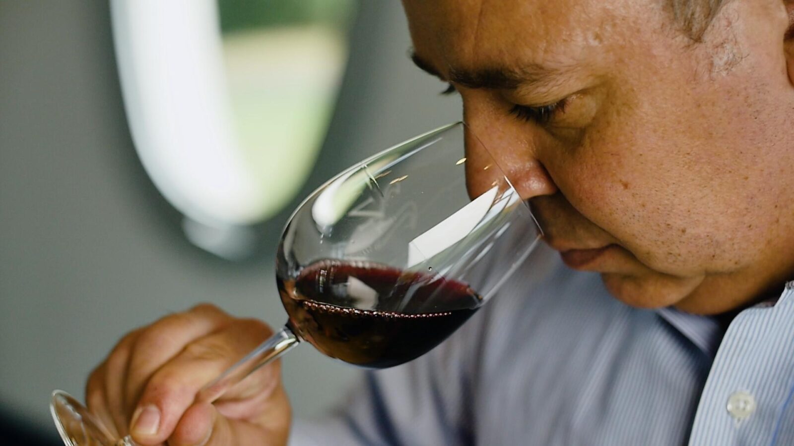 6 Weird Wine Smells That Are Actually Awesome - SOMM TV