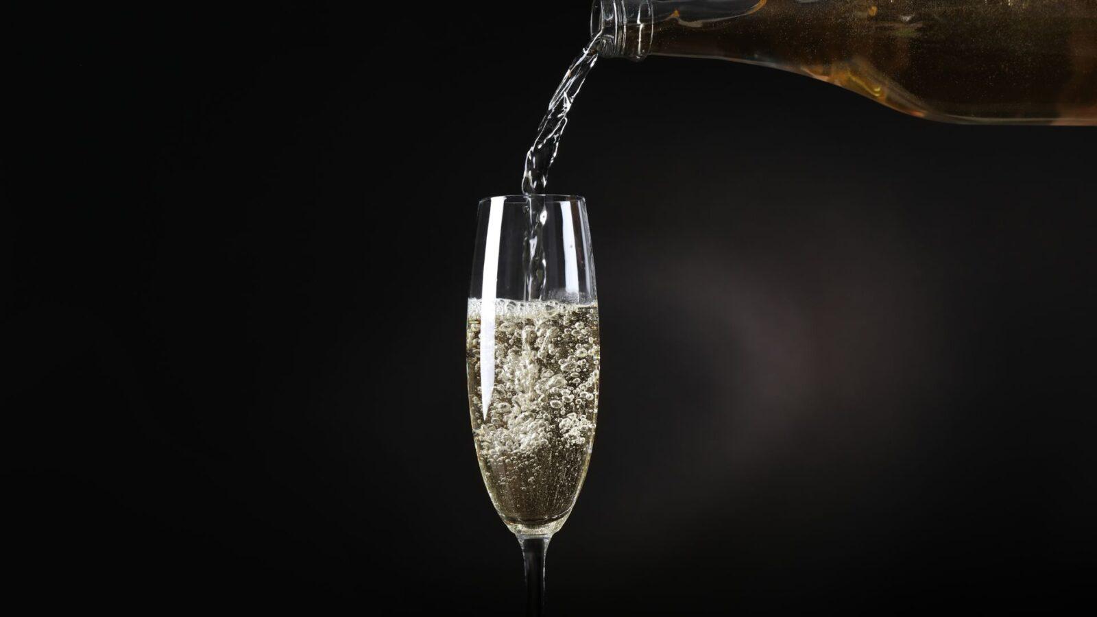How To Tackle Blind Tasting Sparkling Wine Like a Pro